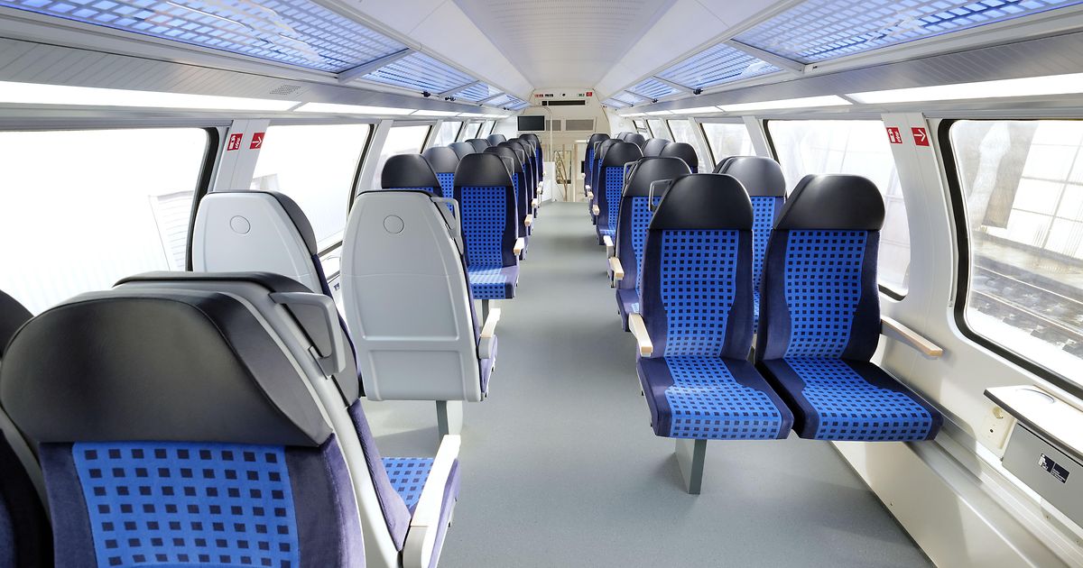 Erste moderne Doppelstockwagen auf Taunusstrecke unterwegs